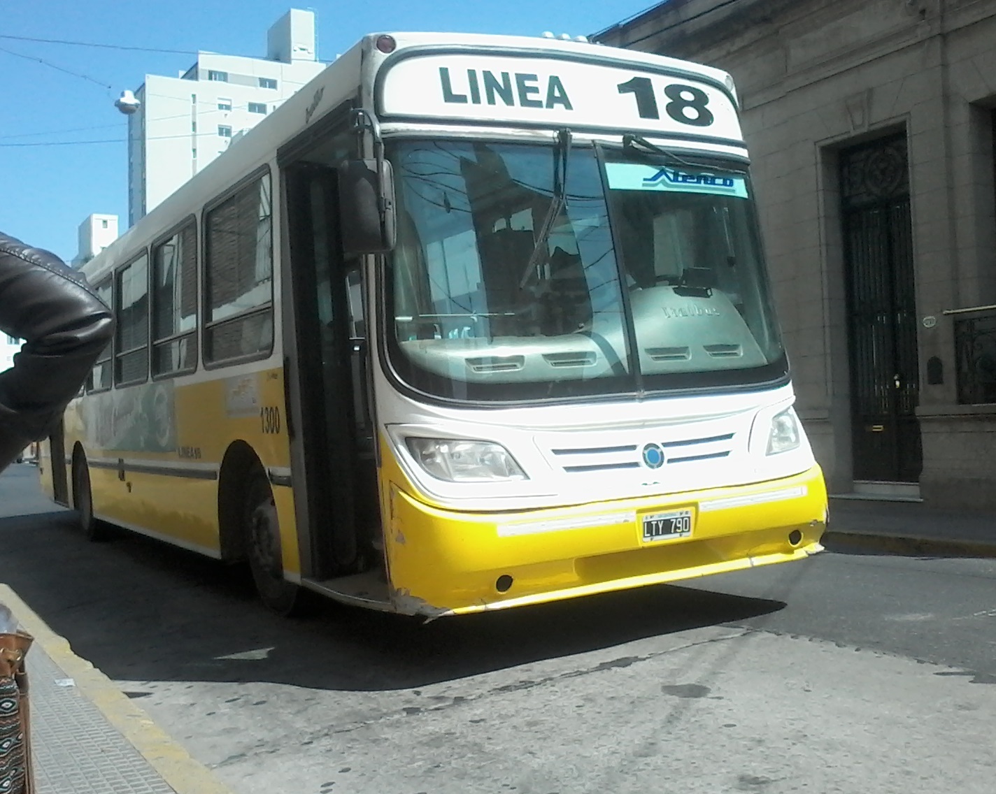 Renuevan la flota de la Línea 18 de colectivos | Radio EME