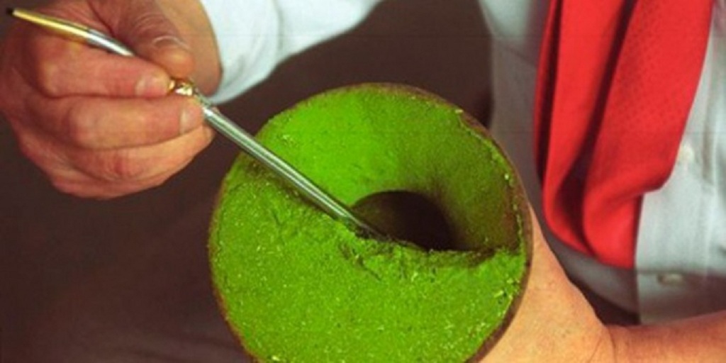 Para gozar de un rico mate "es indispensable el polvo" | Radio EME