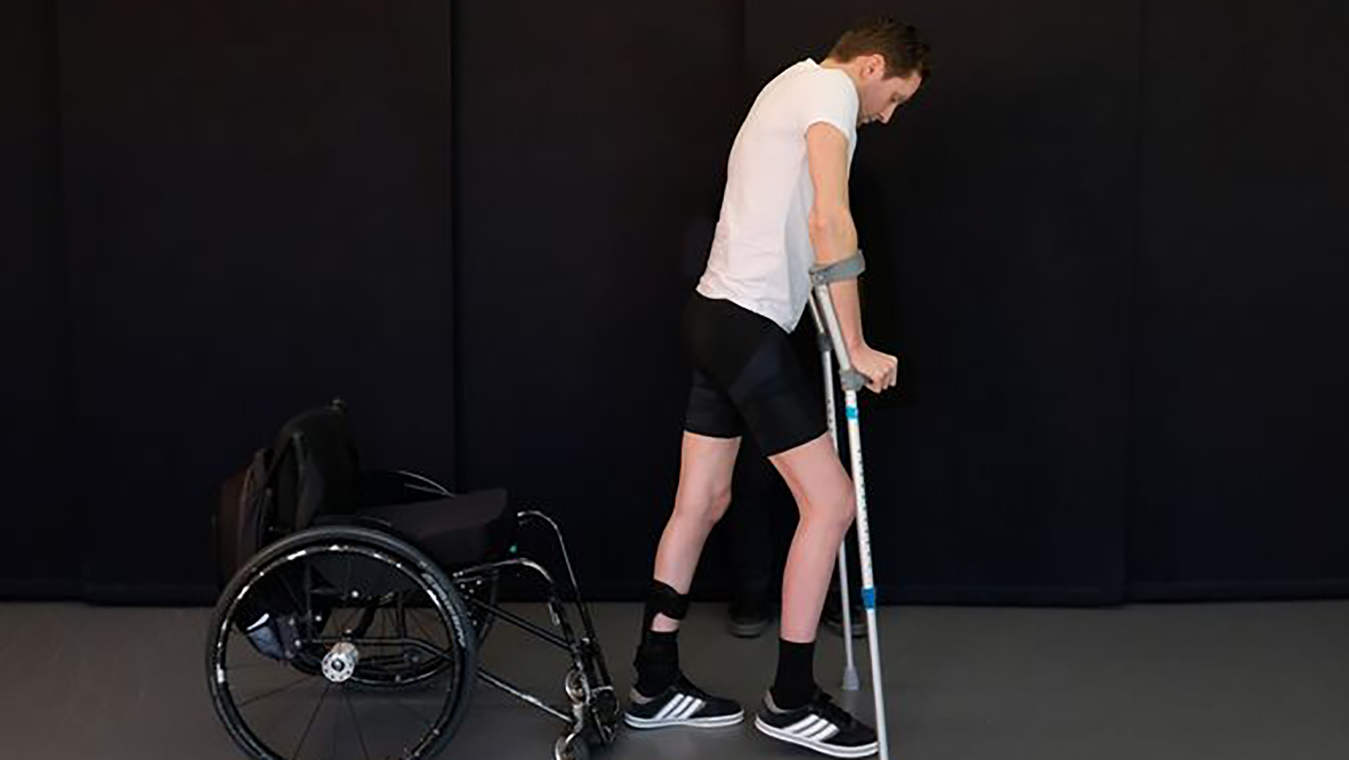 Tres pacientes parapléjicos recuperaron el control de sus músculos ...