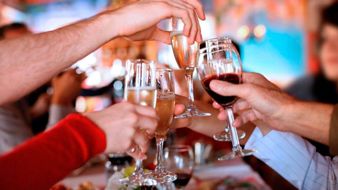 El brindis de Nochebuena: las calorías de las bebidas de las Fiestas ...