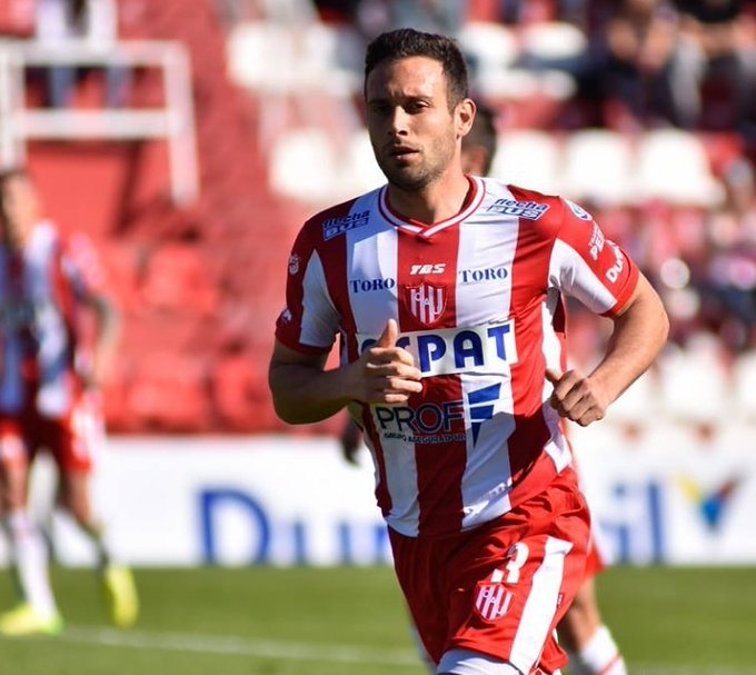 Corvalán renovó su contrato en Unión | Radio EME