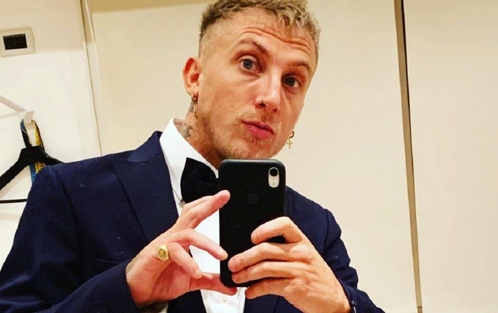 El Polaco se la jugó con un nuevo cambio de look para su próximo baile ...