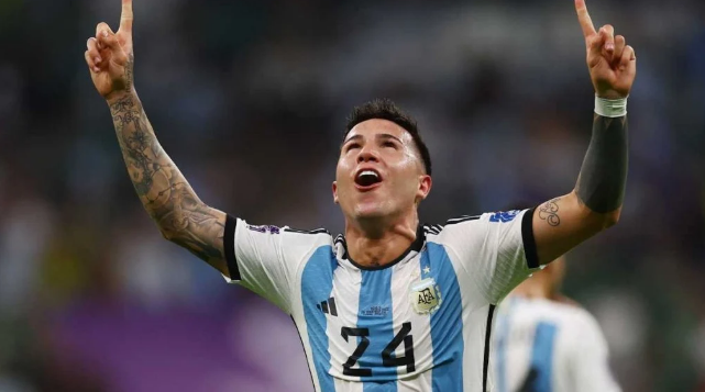 Enzo Fernández, en la mira de un gigante de Europa que pagaría una ...