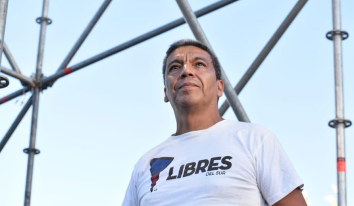 El precandidato a presidente Jesús Escobar visita Rosario