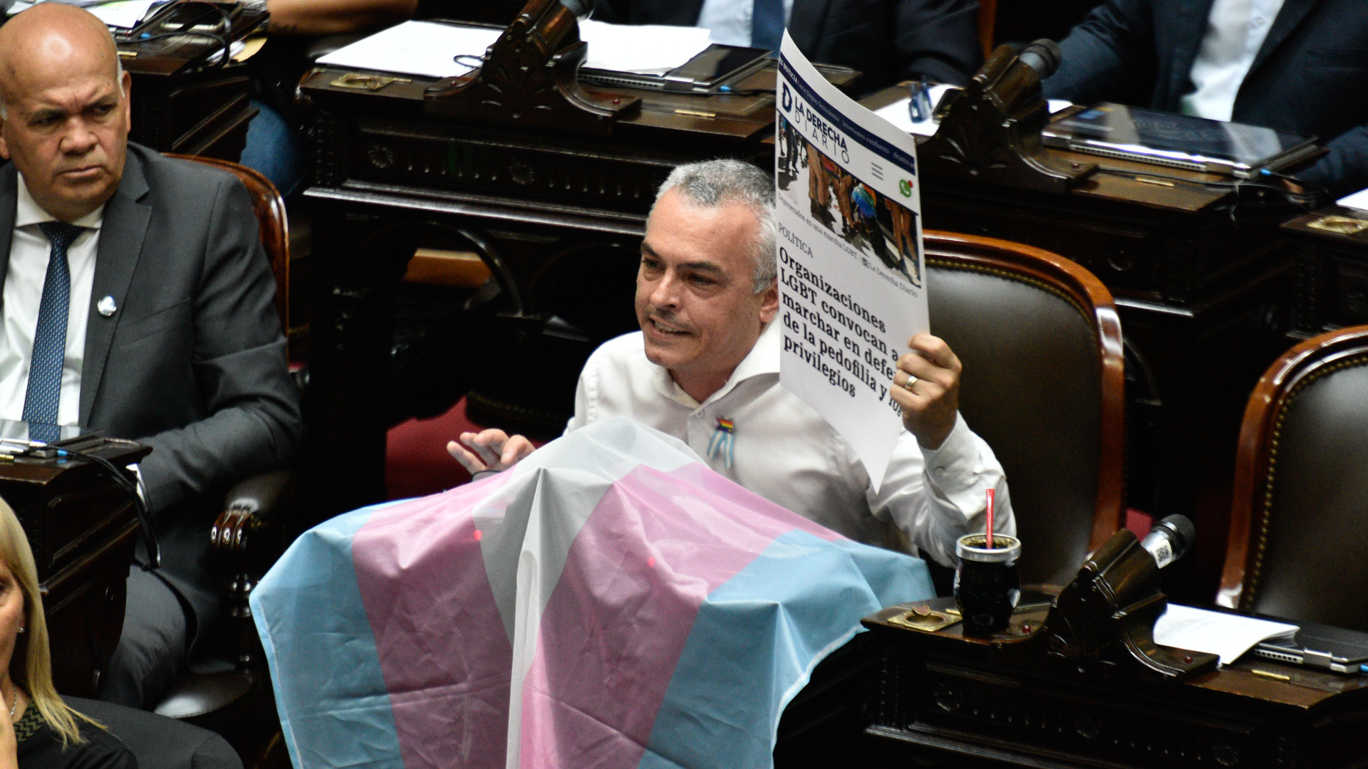 Legisladores presentaron un proyecto para condenar las expresiones de odio contra Esteban Paulón